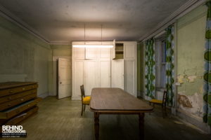 Cahercon House, Kildysart, Ireland » Urbex | Behind Closed Doors Urban ...